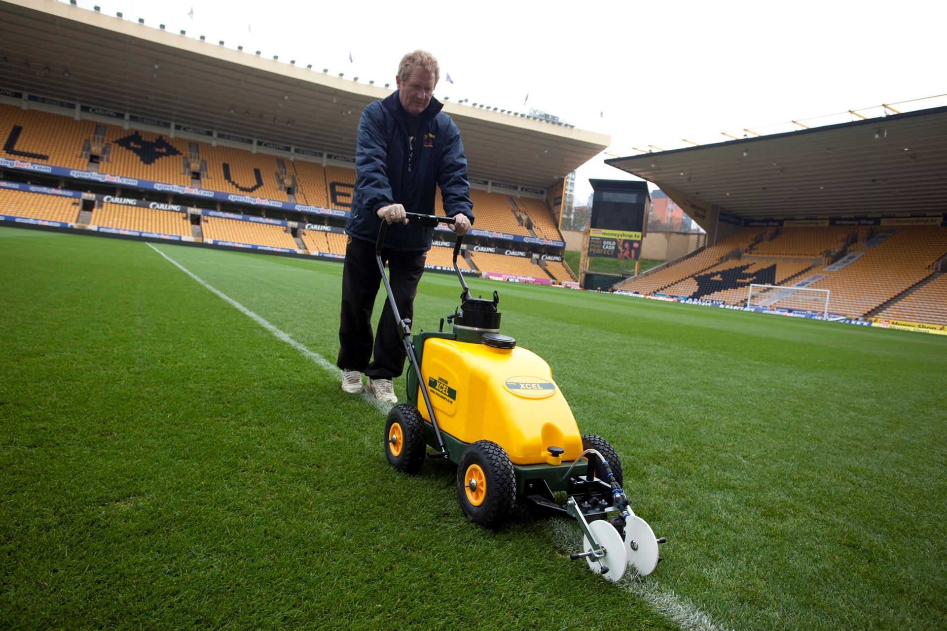 Supaturf - Machine à traçer Easy-Mix XCEL